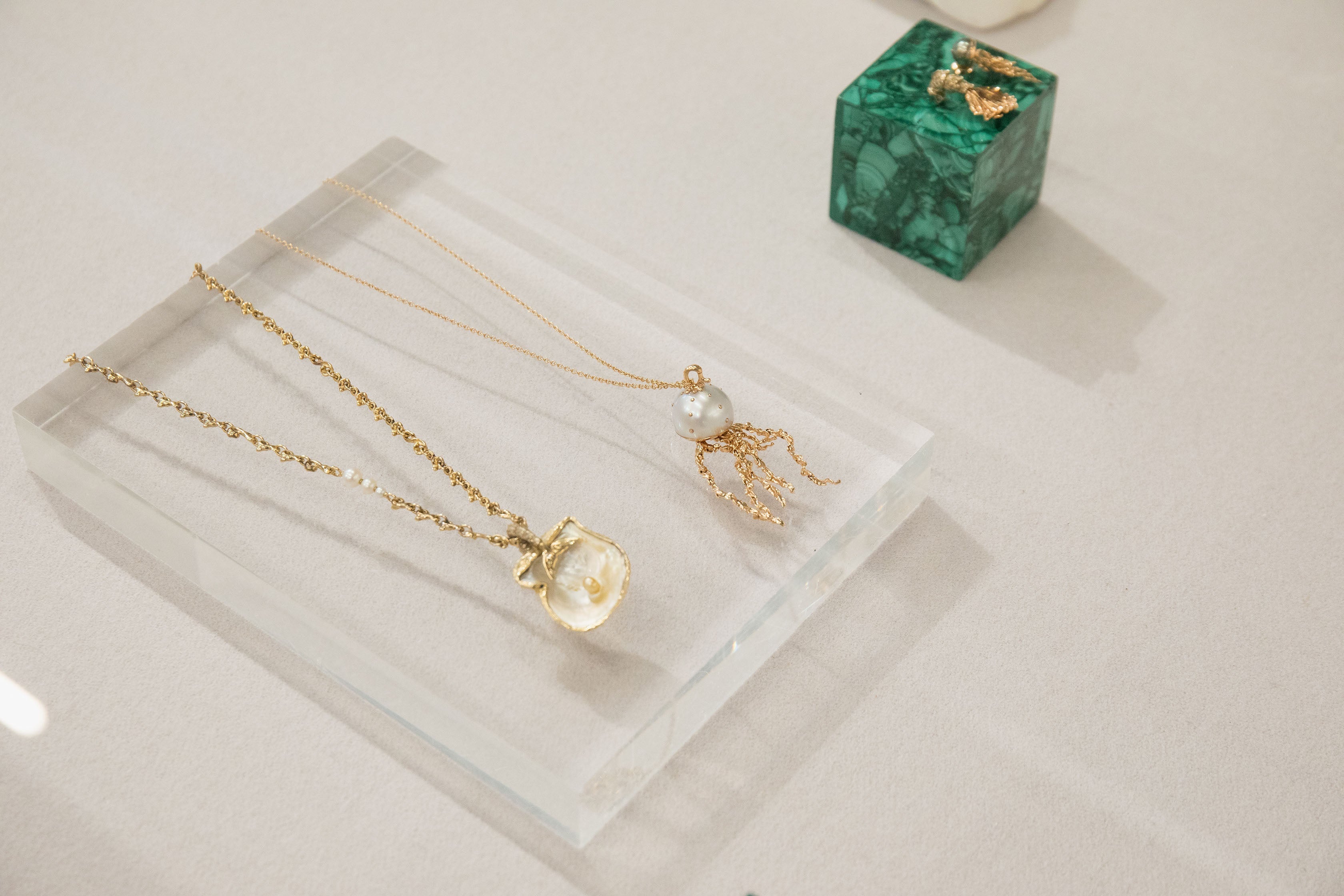 Bibi van der Velden installation – 10corsocomo